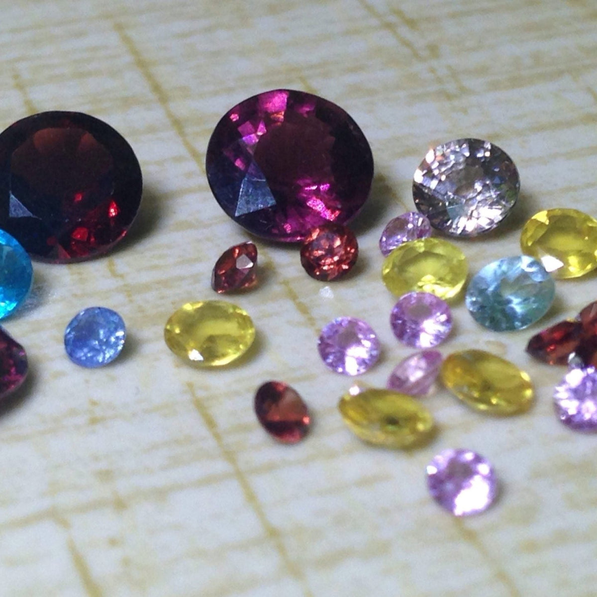 What to Consider Buying, Pawning, and Selling Gemstones at a Pawn Shop ...
